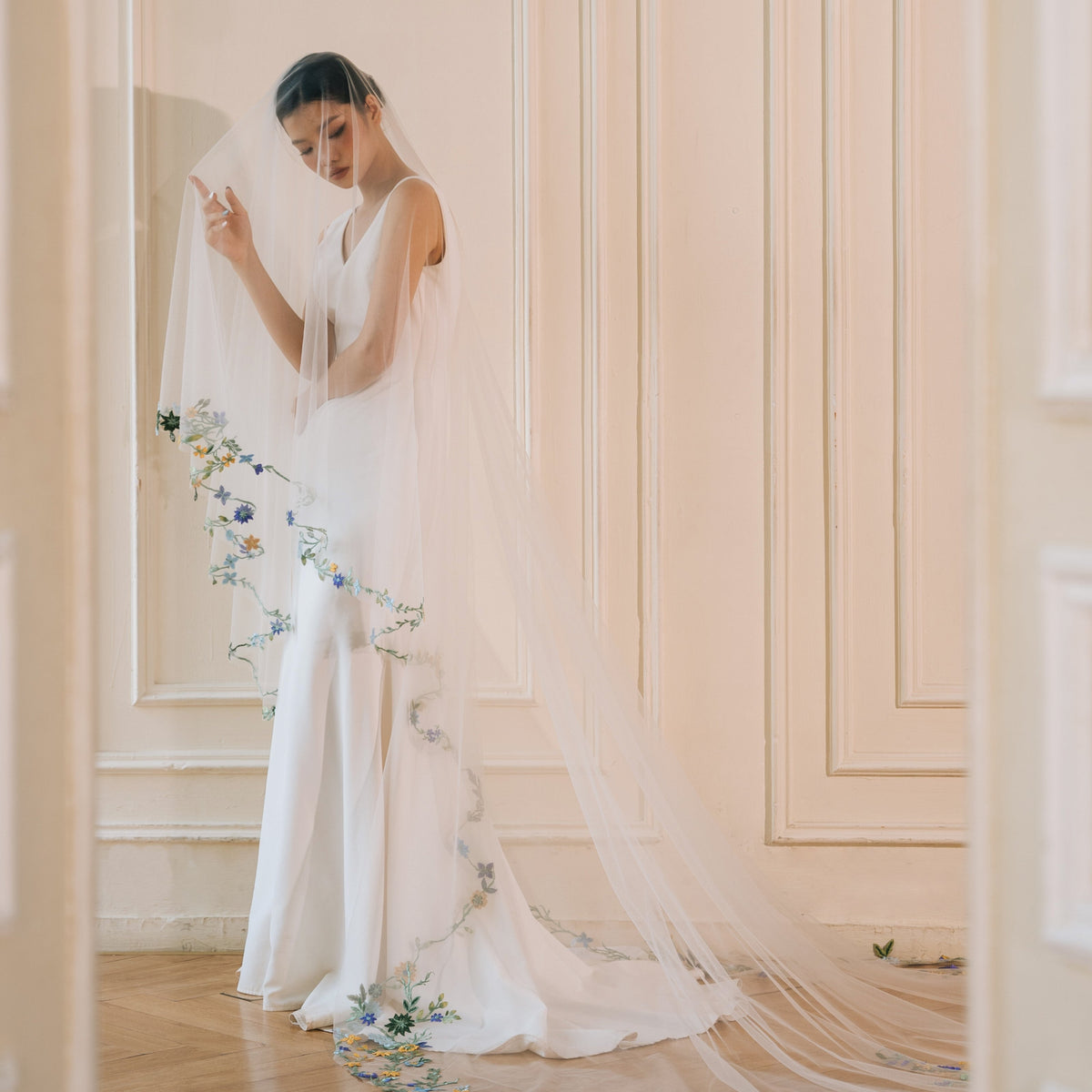 How to Pair a Colorful Floral Veil with Your Wedding Dress