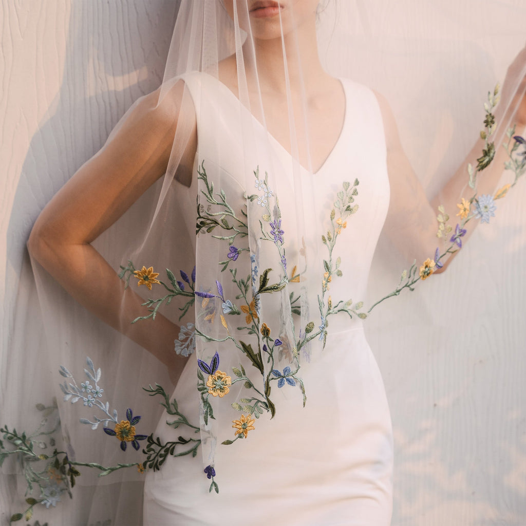 How to Choose the Perfect Cathedral Length Veil for Your Wedding Theme